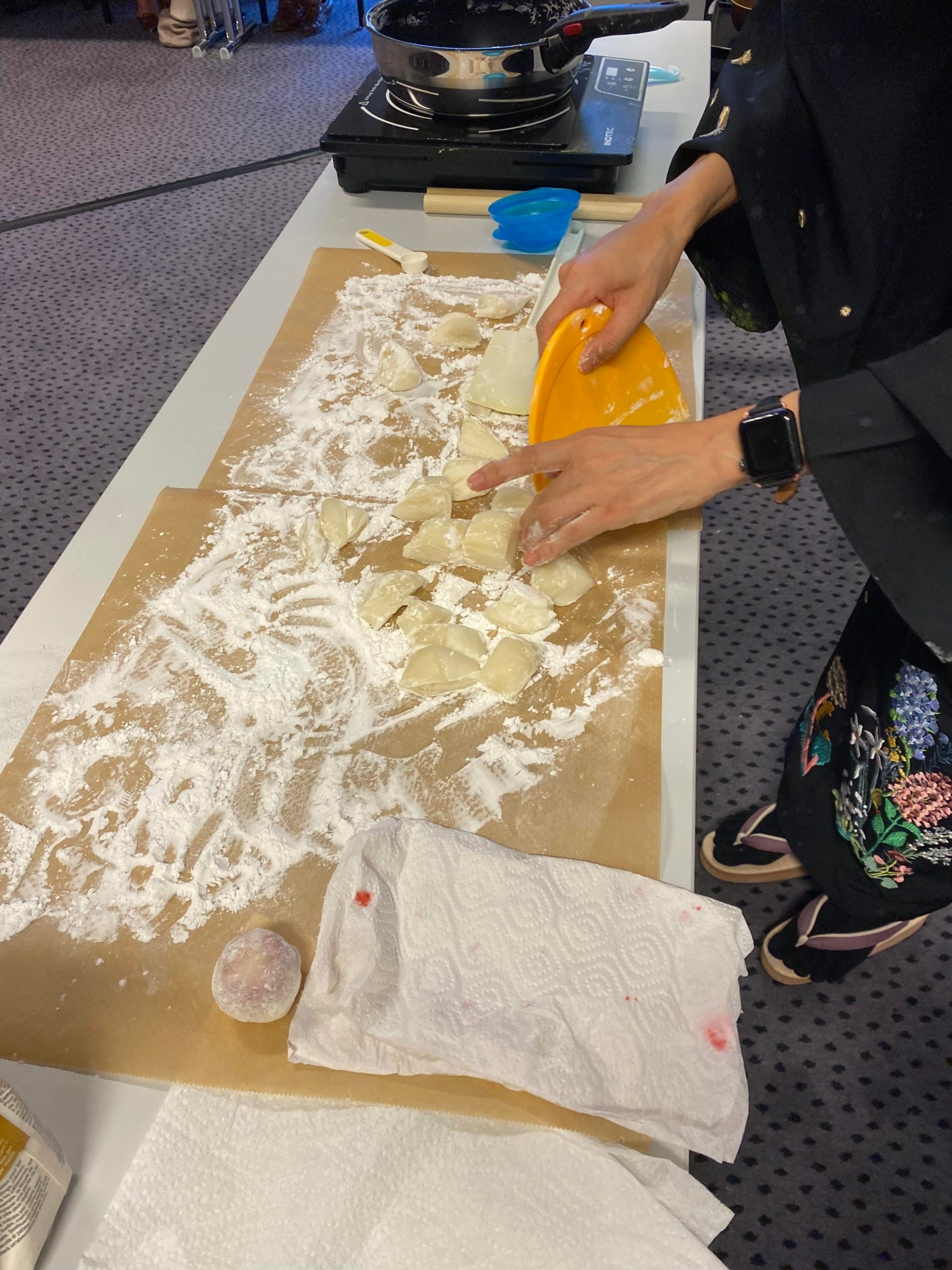 Matcha-Workshop mit Mochi-Machen und einer Teezeremonie – Sushi Yoko